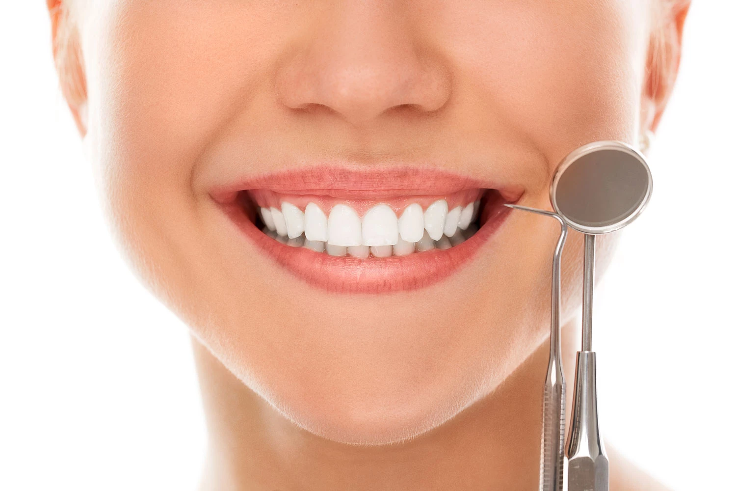 Transforming Your Smile by Hollywood Smile Procedure
